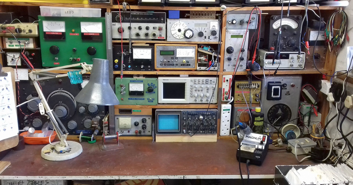 Elektronik Station - Mit KEA